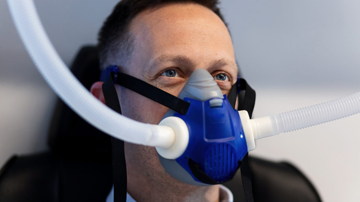 Oxygen Therapy - What Is It And How Does It Work? - Home Rehab Equipment